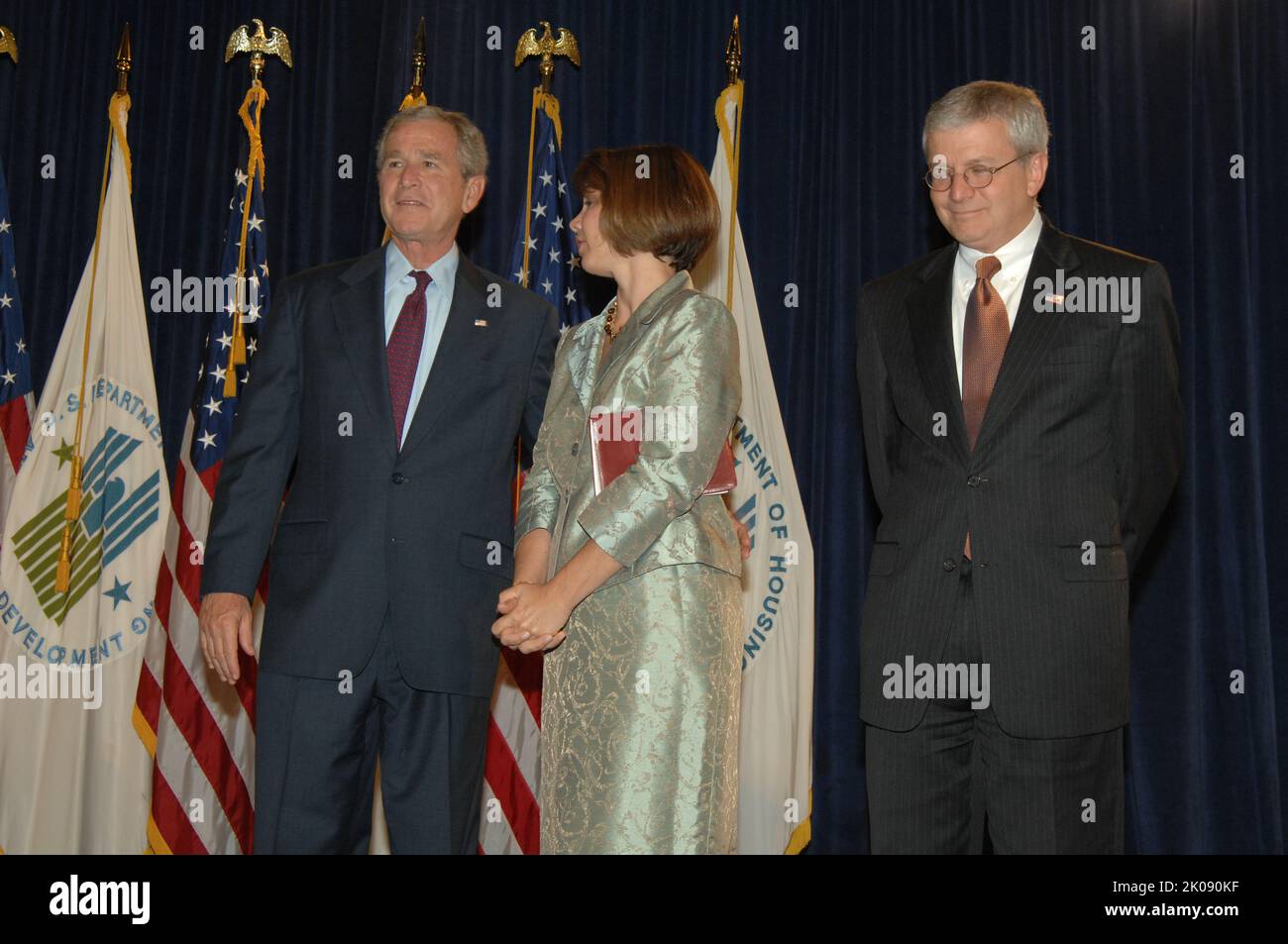 Swearing-in Ceremony for HUD Secretary Steve Preston - Swearing-in ...