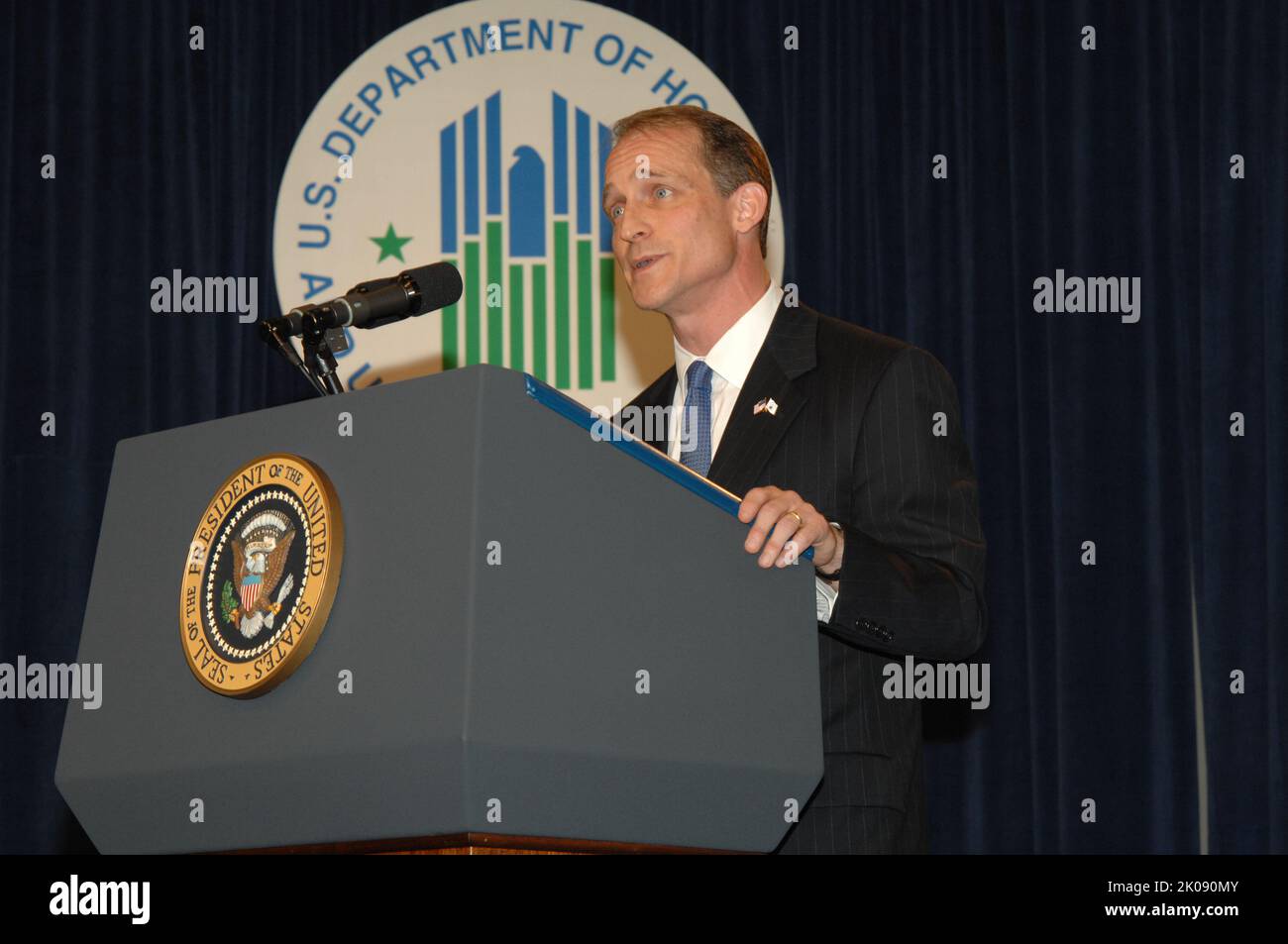 Swearing-in Ceremony for HUD Secretary Steve Preston - Swearing-in ...