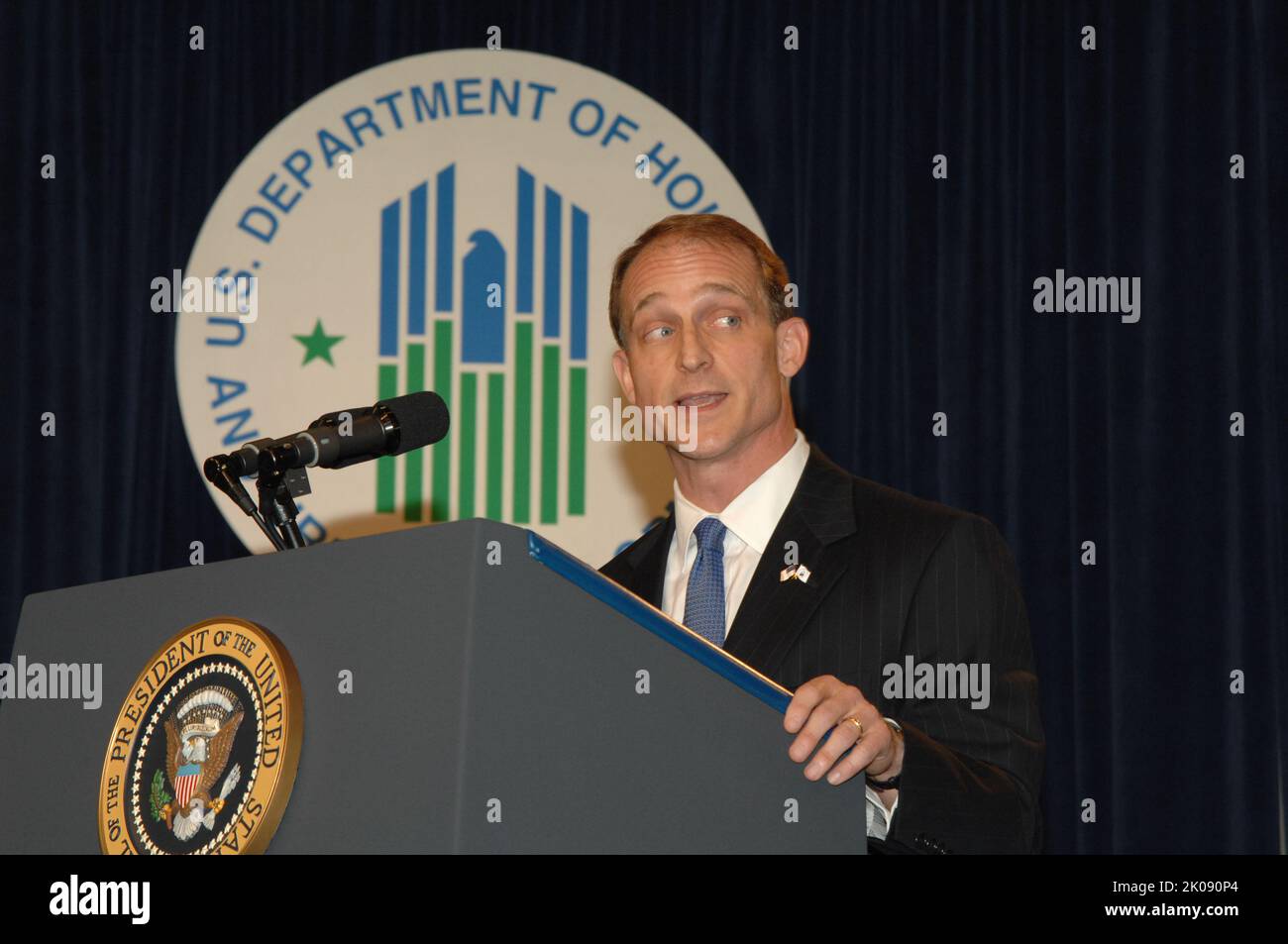 Swearing-in Ceremony for HUD Secretary Steve Preston - Swearing-in ...