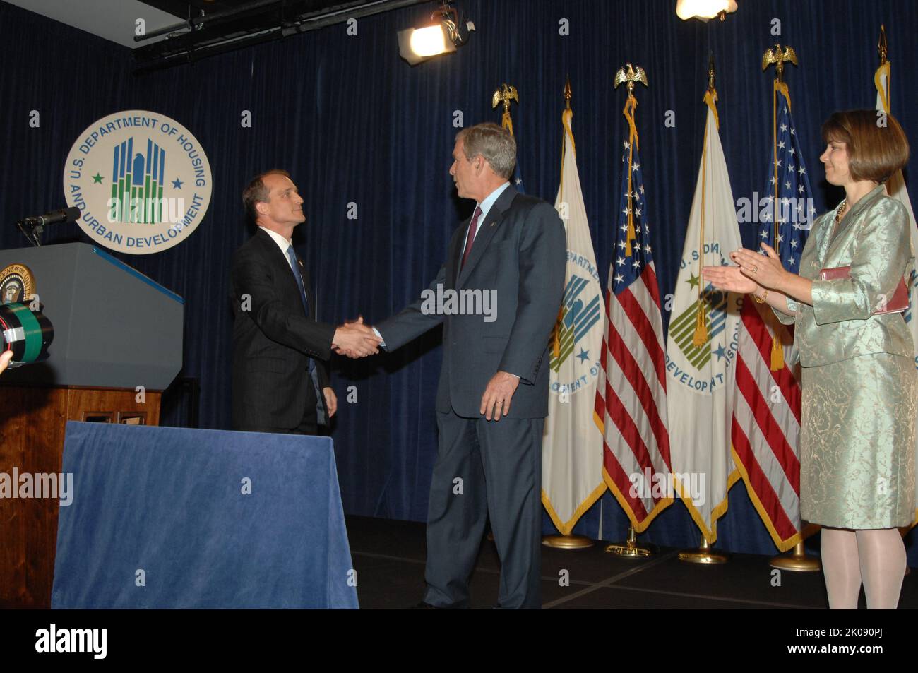 Swearing-in Ceremony for HUD Secretary Steve Preston - Swearing-in ...
