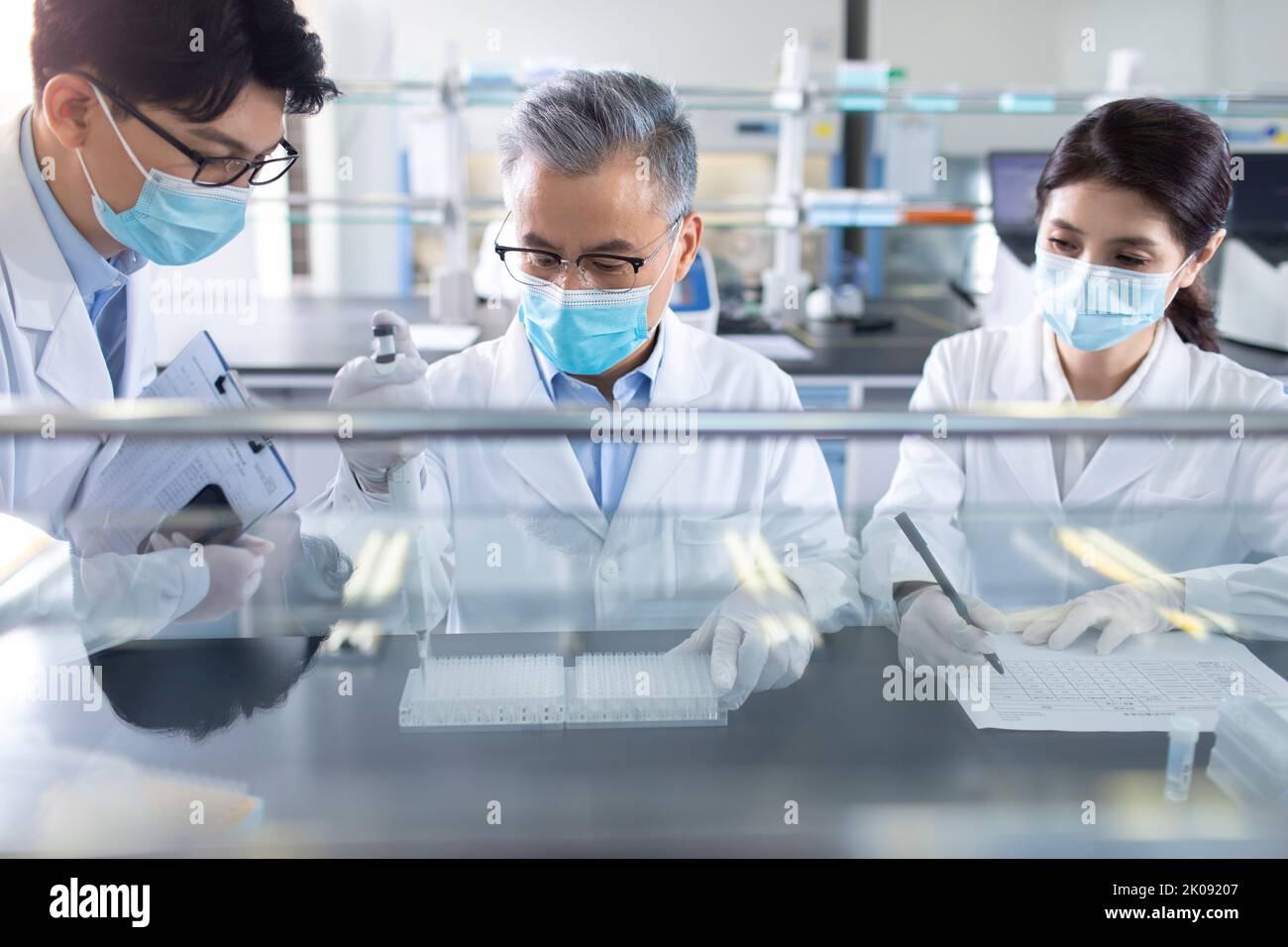 Sample file hi-res stock photography and images - Alamy