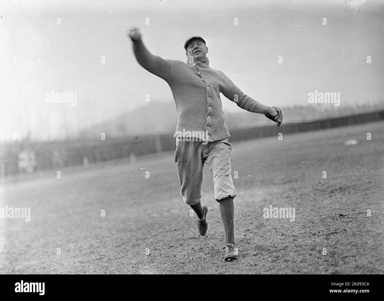 1910s man playing sport hi-res stock photography and images - Alamy