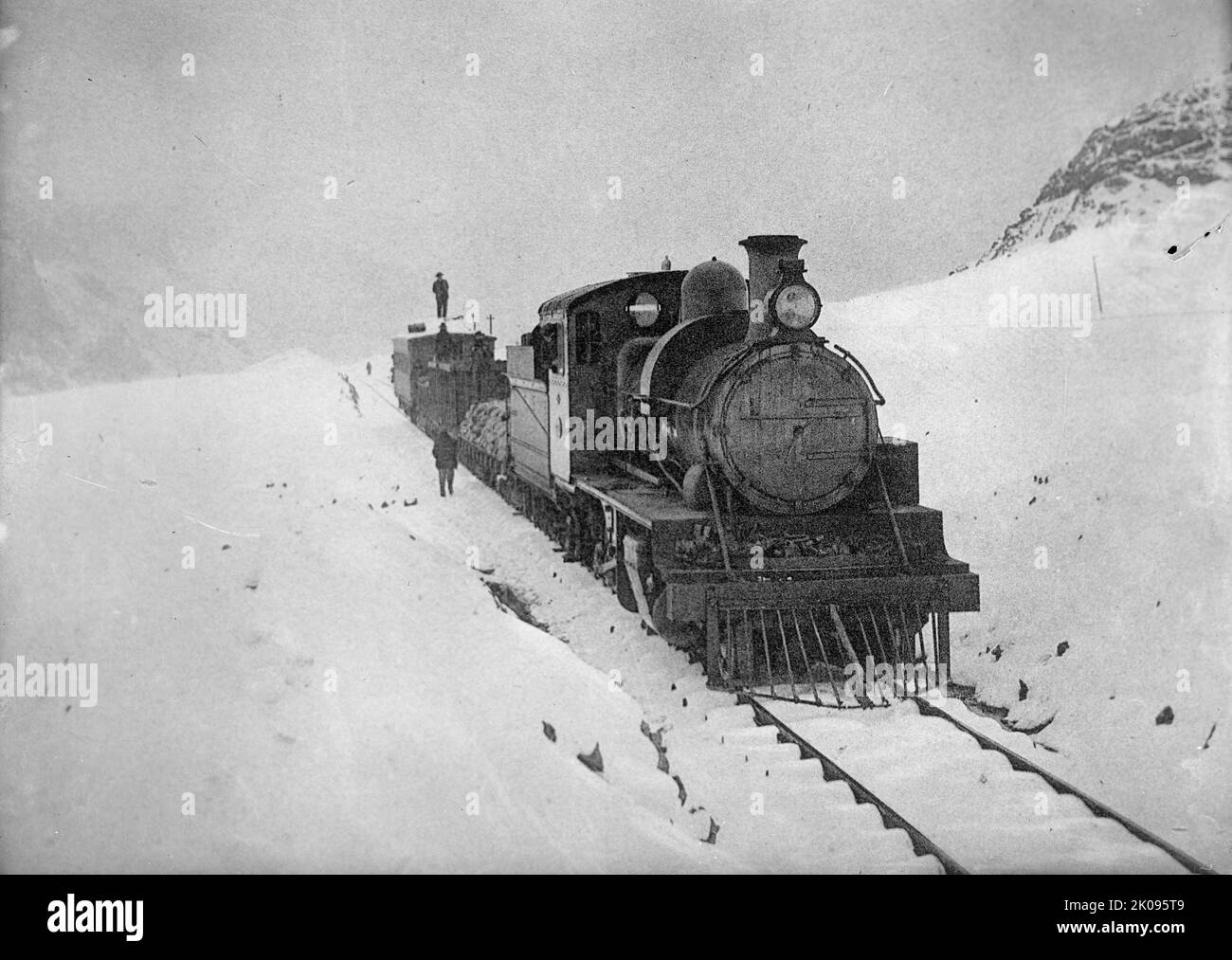 Peru Scenes, 1912. Steam locomotive in snow Stock Photo - Alamy