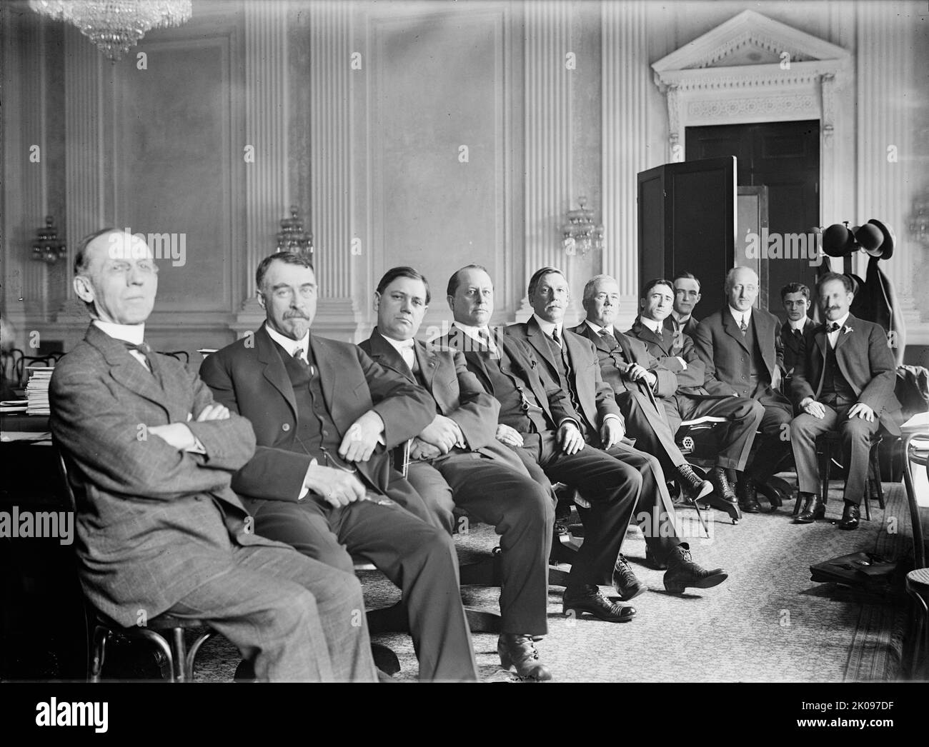 Currency exchange clerk Black and White Stock Photos & Images - Alamy