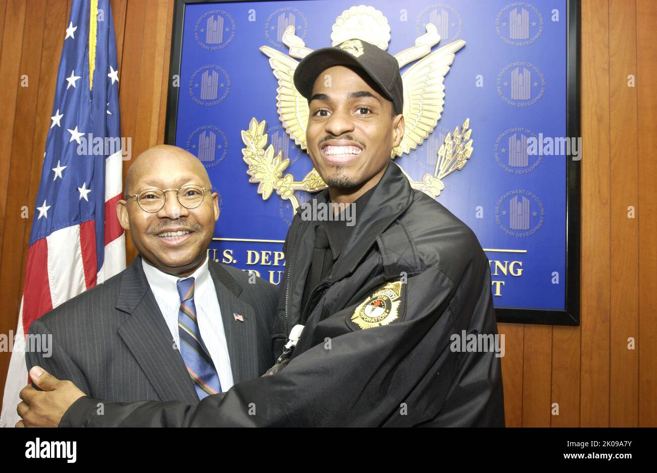 Secretary Alphonso Jackson with HUD Staff - Secretary Alphonso Jackson ...