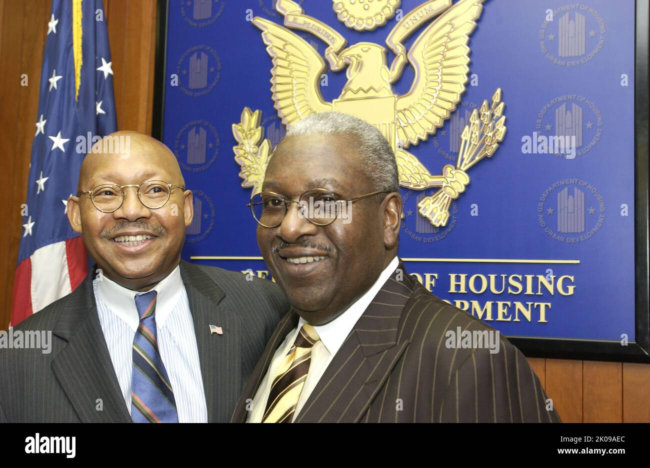 Secretary Alphonso Jackson with HUD Staff - Secretary Alphonso Jackson ...