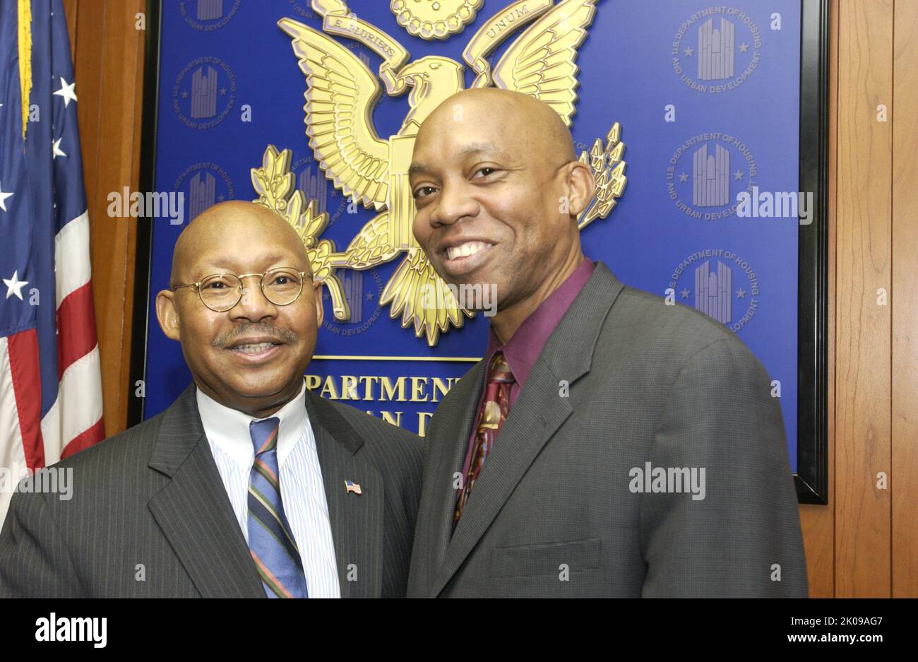 Secretary Alphonso Jackson with HUD Staff - Secretary Alphonso Jackson ...