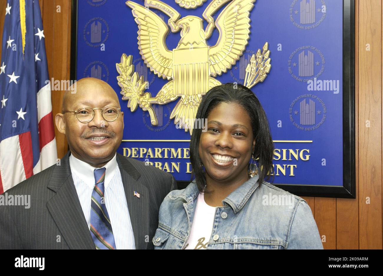 Secretary Alphonso Jackson with HUD Staff - Secretary Alphonso Jackson ...