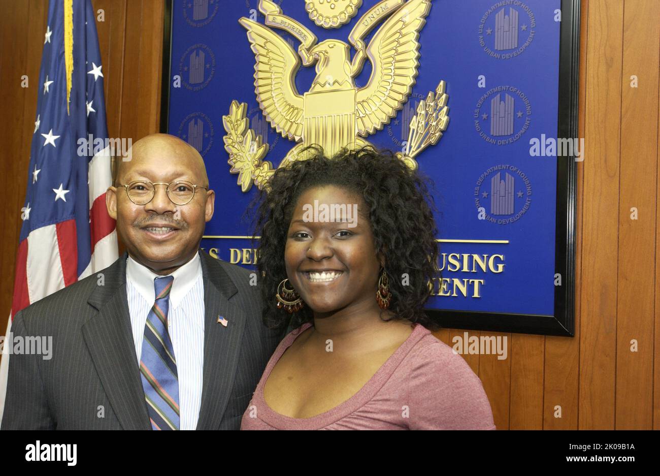 Secretary Alphonso Jackson with HUD Staff - Secretary Alphonso Jackson ...
