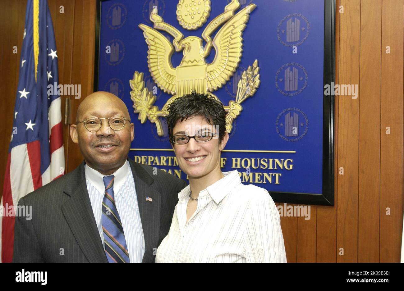 Secretary Alphonso Jackson with HUD Staff - Secretary Alphonso Jackson ...