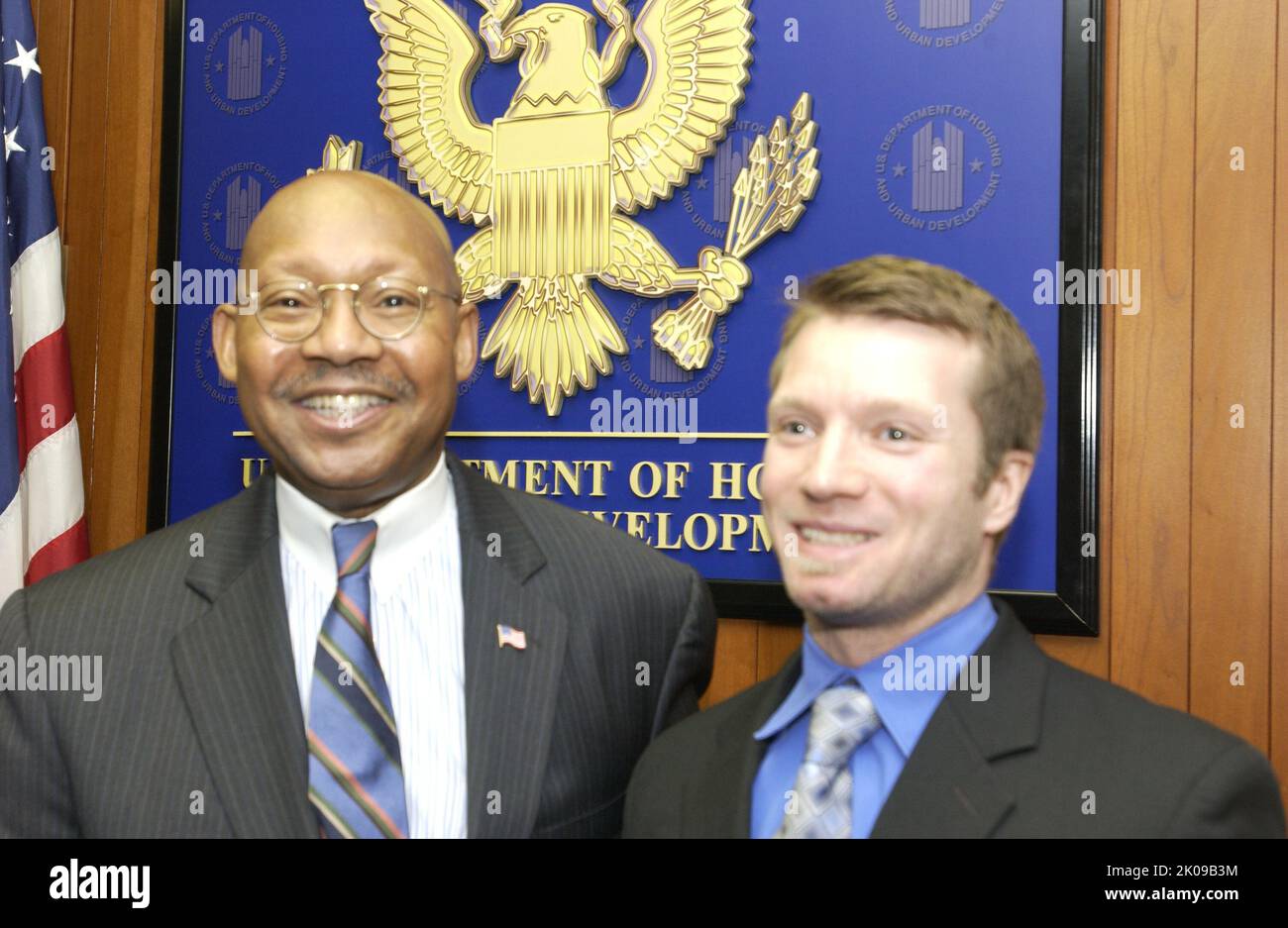 Secretary Alphonso Jackson with HUD Staff - Secretary Alphonso Jackson ...