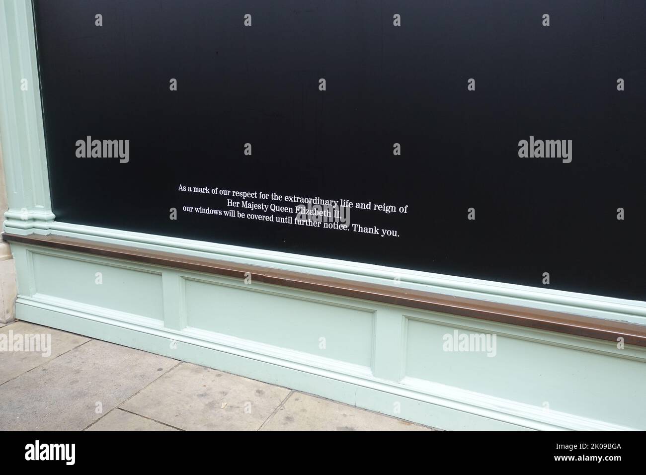 Fortnum and Mason windows blacked out following the death of Queen ...