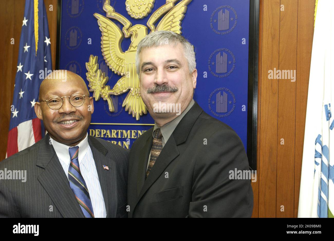 Secretary Alphonso Jackson with HUD Staff - Secretary Alphonso Jackson ...