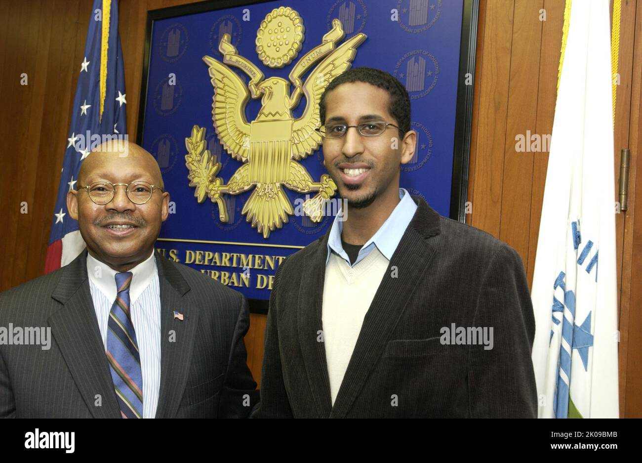 Secretary Alphonso Jackson with HUD Staff - Secretary Alphonso Jackson ...
