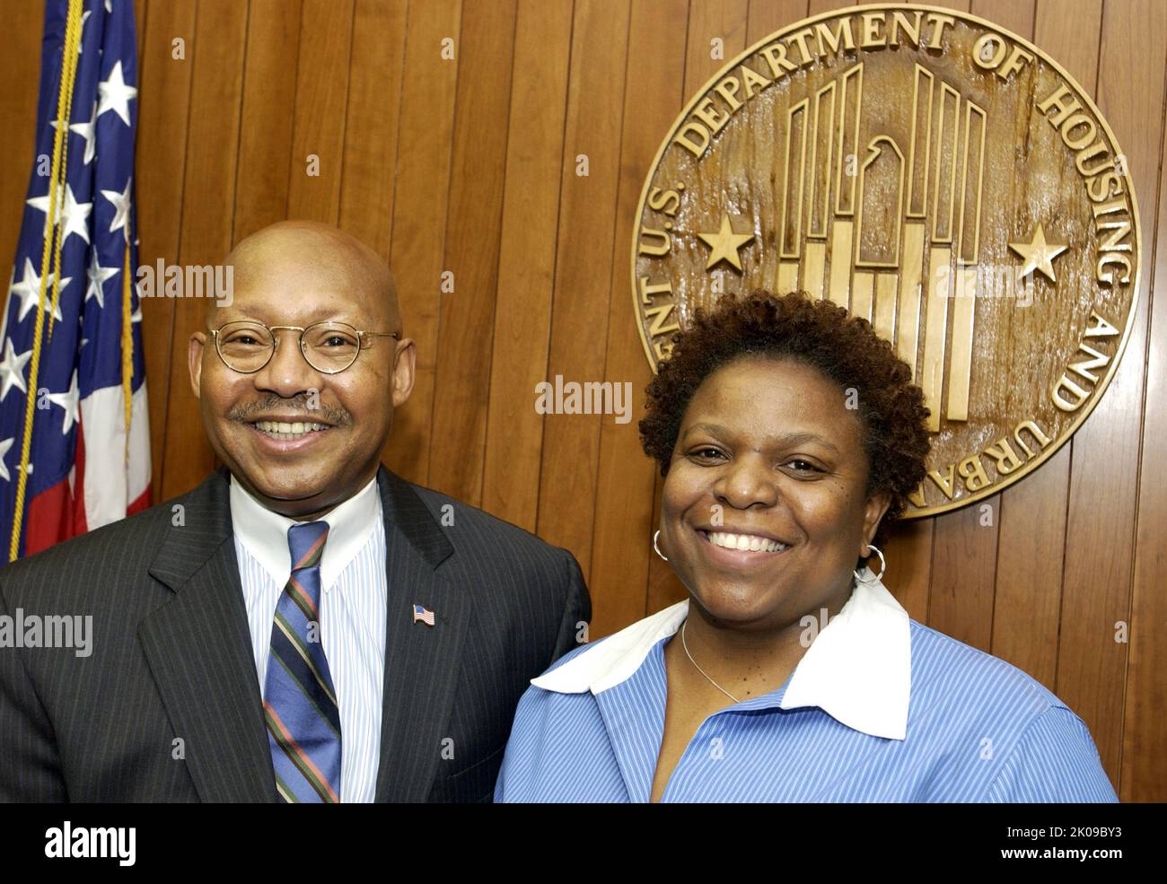 Secretary Alphonso Jackson with HUD Staff - Secretary Alphonso Jackson ...