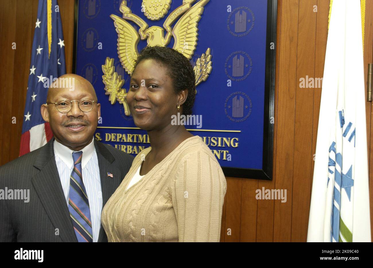 Secretary Alphonso Jackson with HUD Staff - Secretary Alphonso Jackson ...