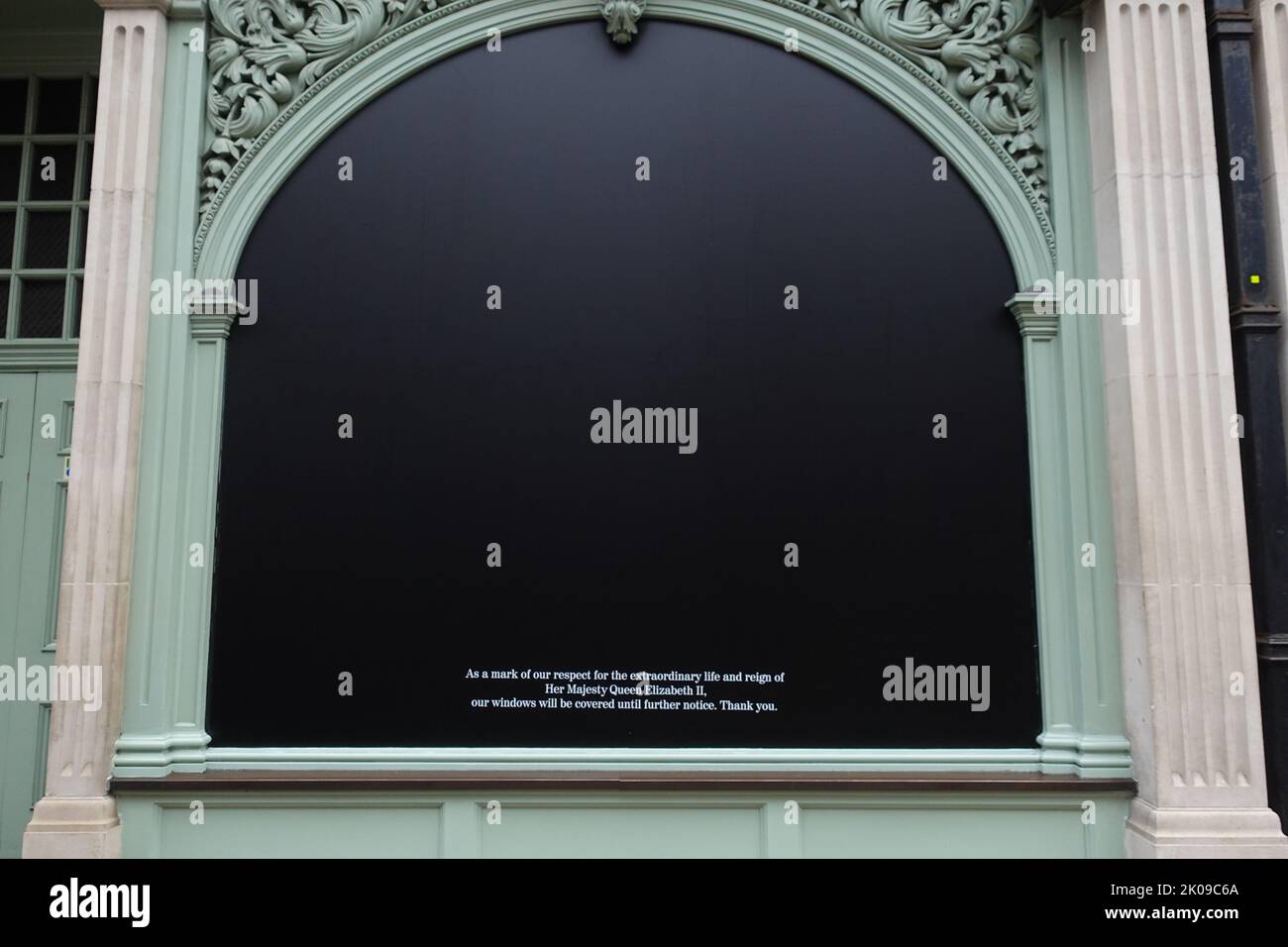 Fortnum and Mason windows blacked out following the death of Queen ...