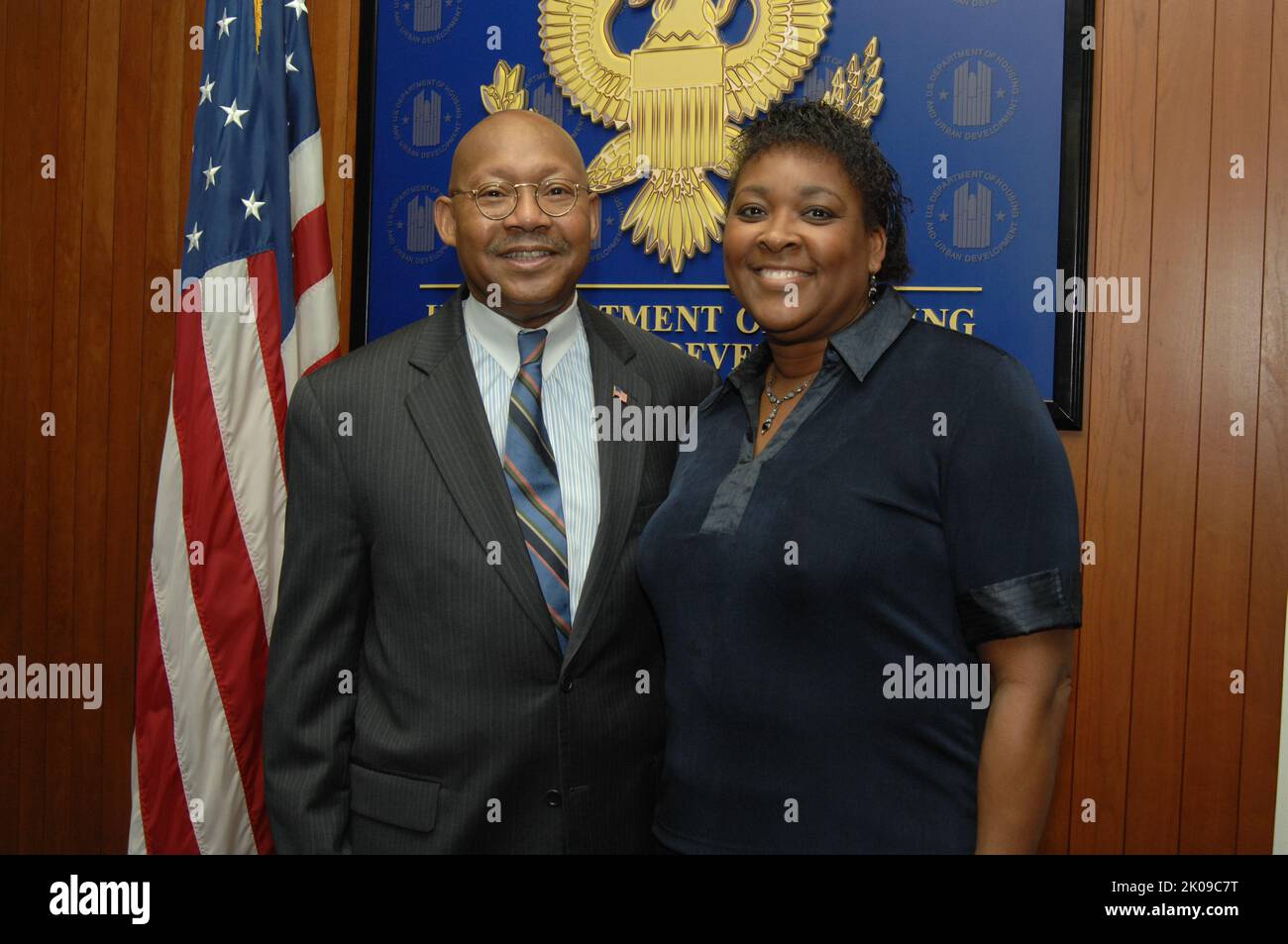 Secretary Alphonso Jackson with HUD Staff - Secretary Alphonso Jackson ...