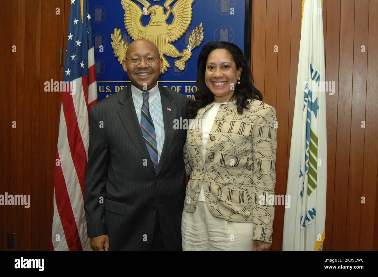 Secretary Alphonso Jackson with HUD Staff - Secretary Alphonso Jackson ...