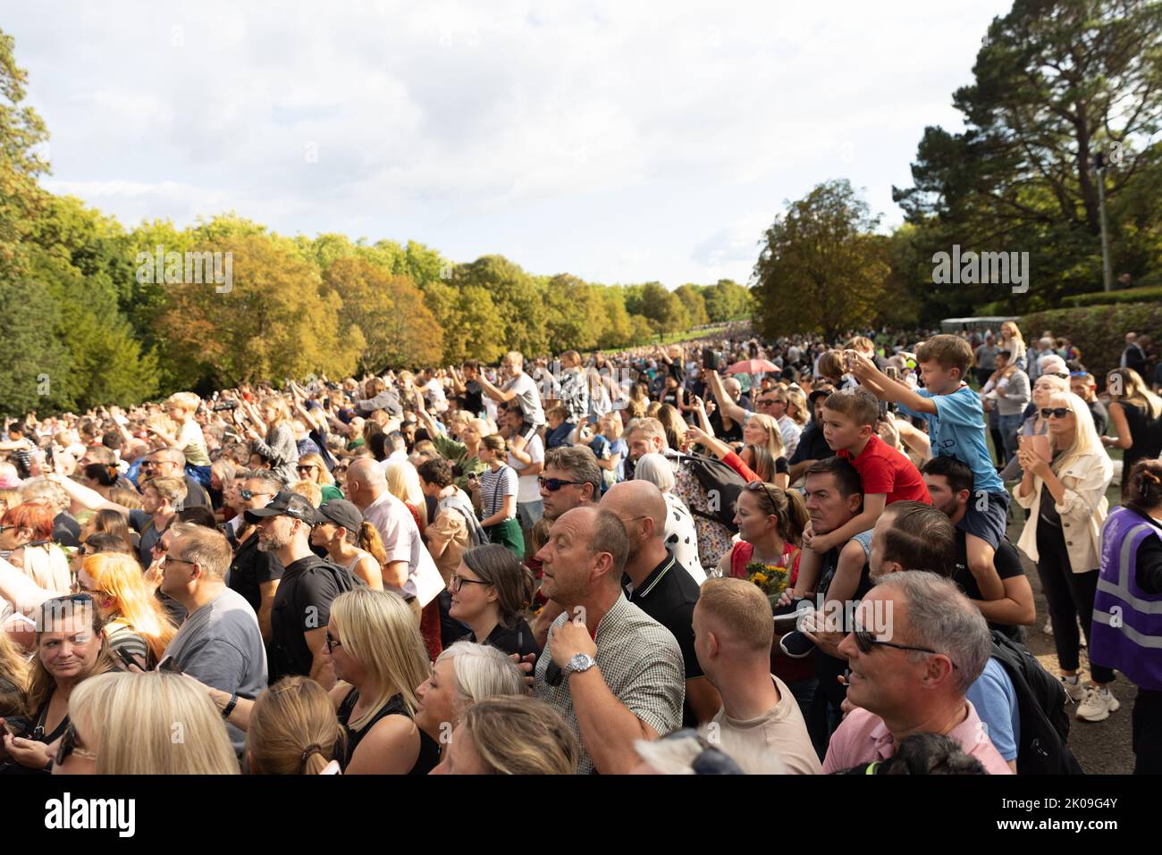 UK: Princes William and Harry, with Catherine, Princess of Wales, and ...