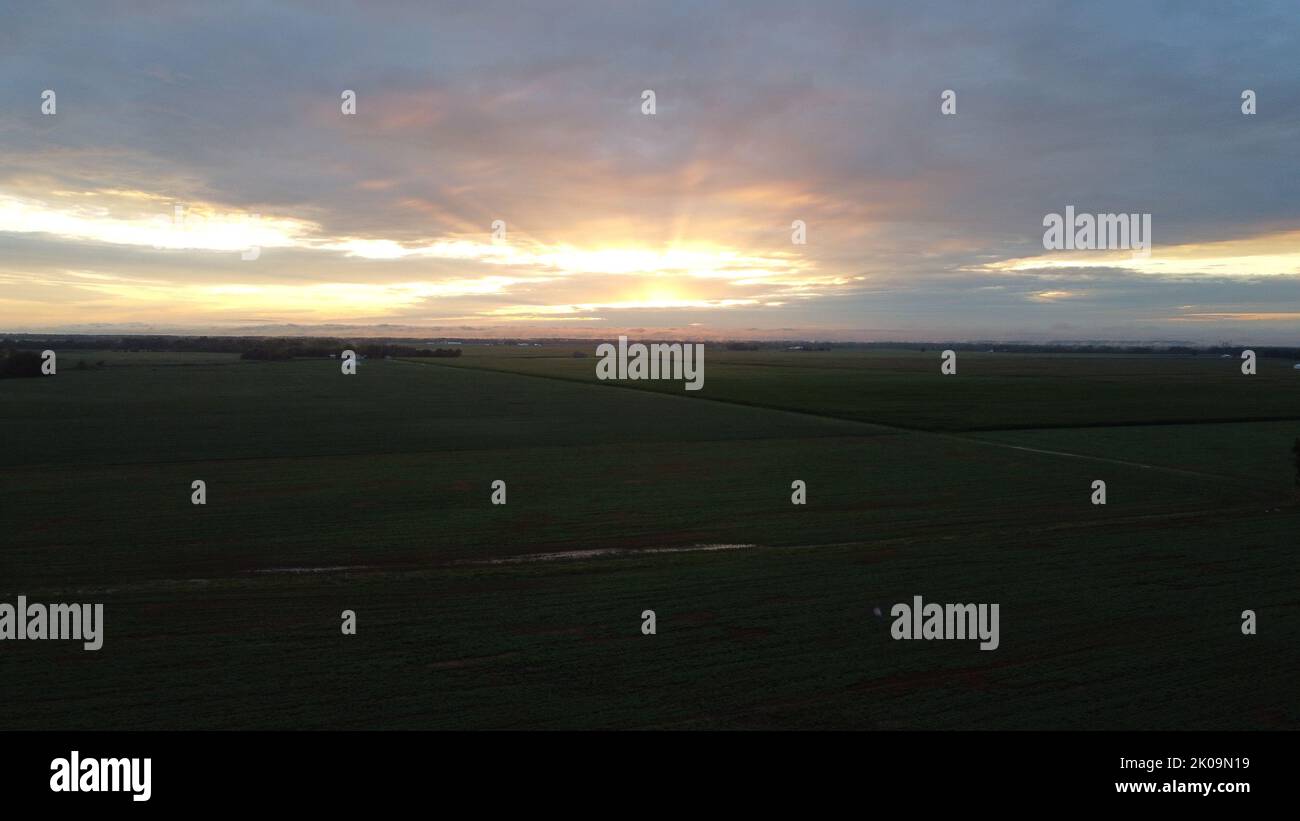Corn fields at sunset hi-res stock photography and images - Alamy