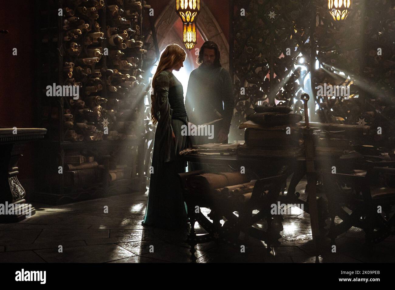 THE LORD OF THE RINGS: THE RINGS OF POWER, left: Morfydd Clark, (Season ...