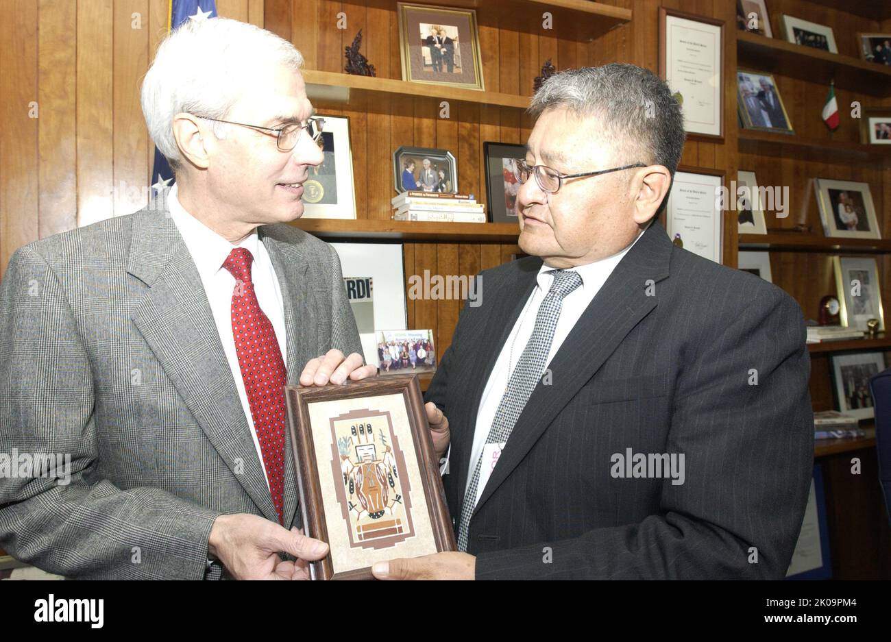 Deputy Secretary Roy Bernardi with Navajo Housing Authority Delegation ...