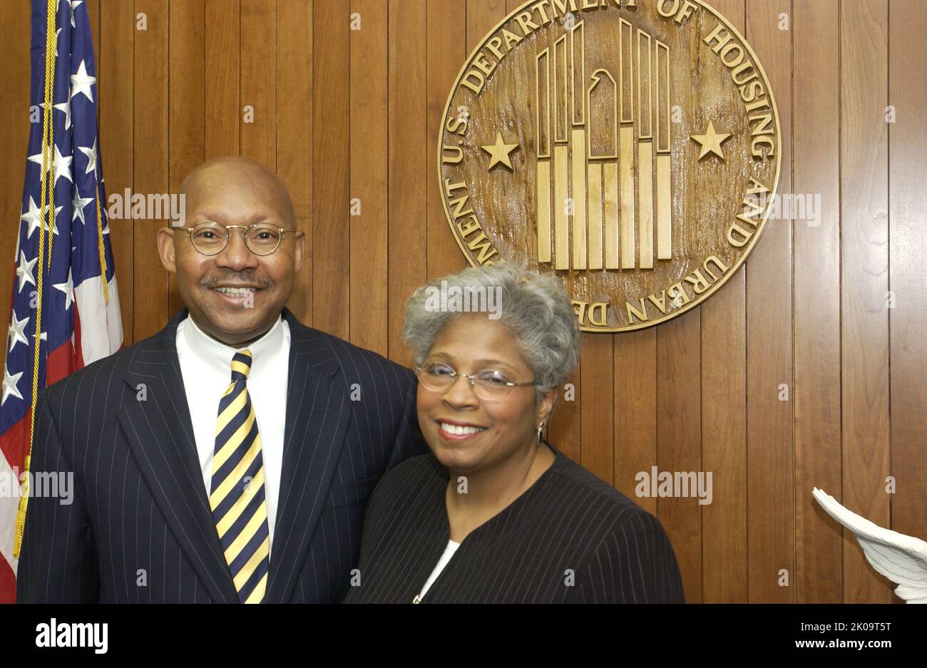 Secretary Alphonso Jackson with Estelle Franklin - Secretary Alphonso ...