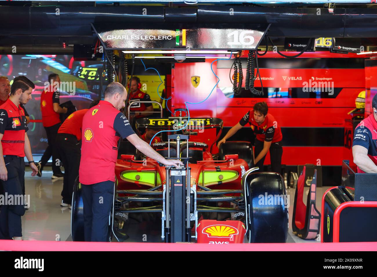 Scuderia Ferrari mechanicals at work on the car Stock Photo - Alamy
