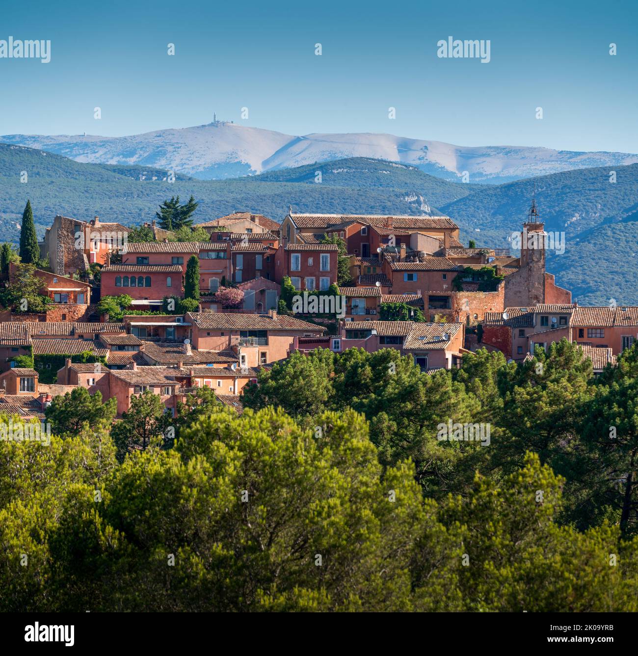 Roussillon saint michael church hi-res stock photography and images - Alamy
