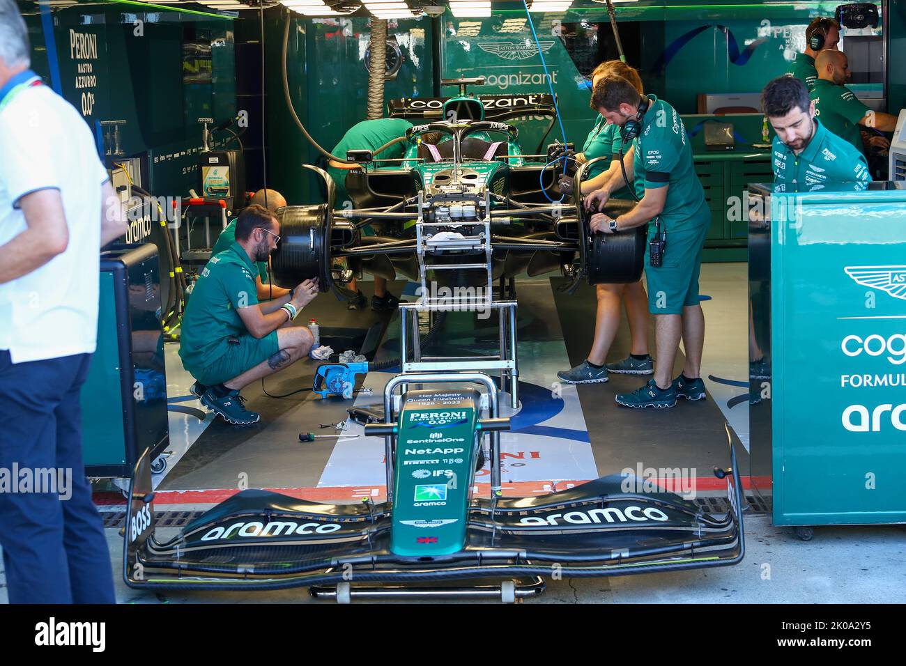 Cognizant f1 team hi-res stock photography and images - Alamy