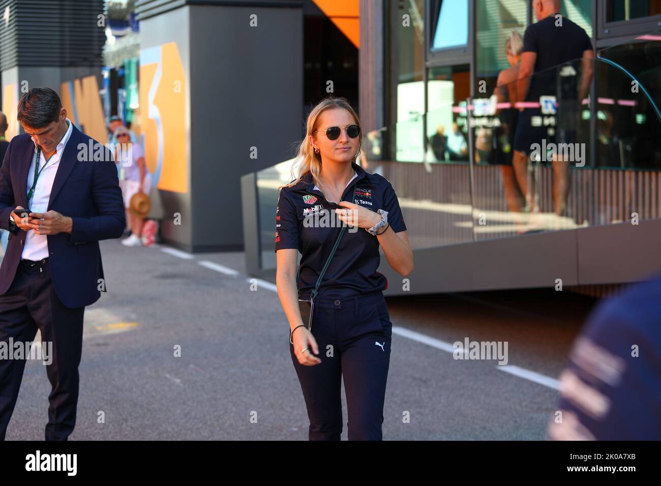 Sarah Fasey (GBR) Oracle Red Bull Racing Comunication Stock Photo - Alamy