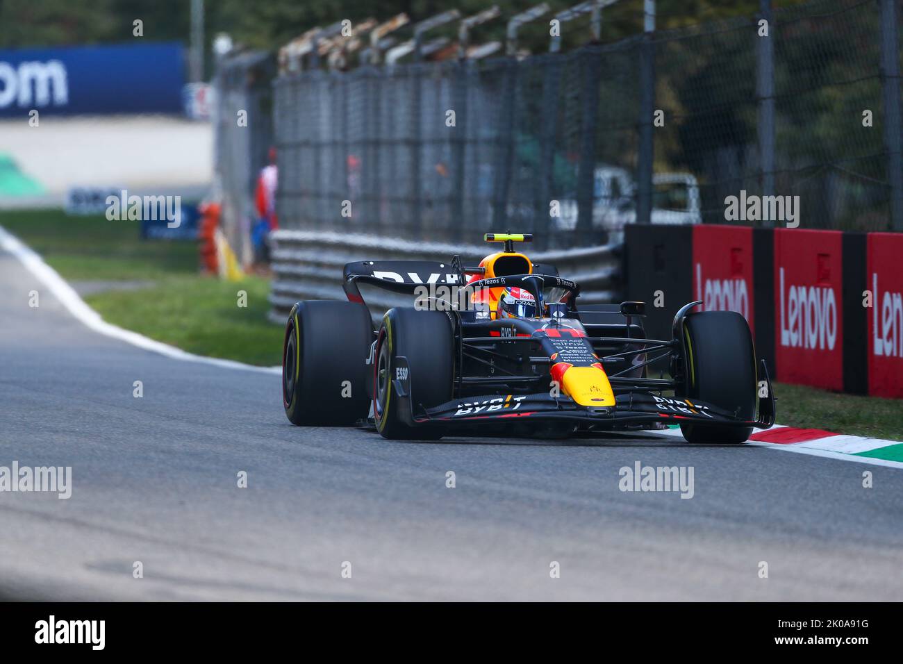 Sergio Perez (MEX) Redbull Racing RB18 during F1 Italian Grand Prix ...