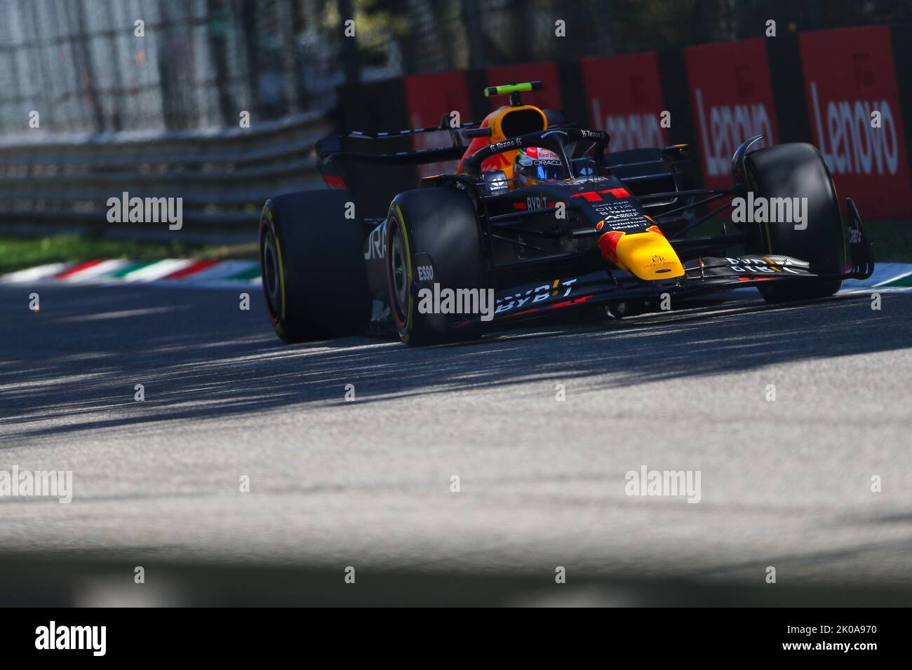 Sergio Perez (MEX) Redbull Racing RB18 during F1 Italian Grand Prix ...