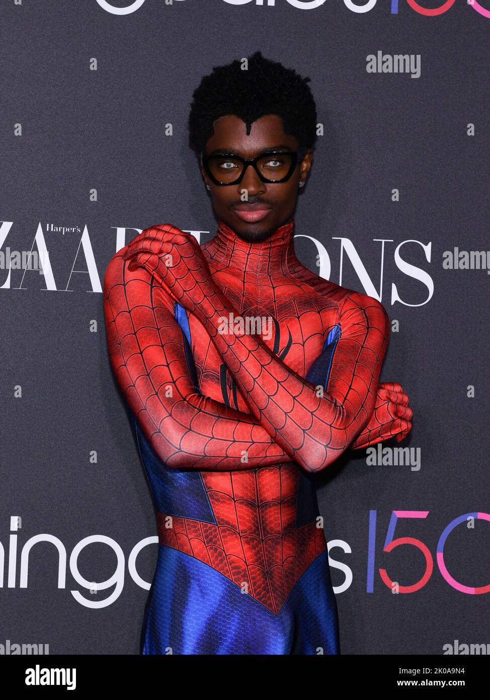 Alton Mason attends 2022 Harper's Bazaar ICONS & Bloomingdale's 150th ...