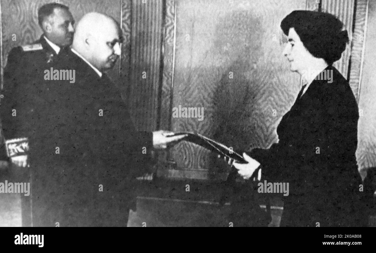 Golda Meir, Israel's minister plenipotentiary to the Soviet Union ...