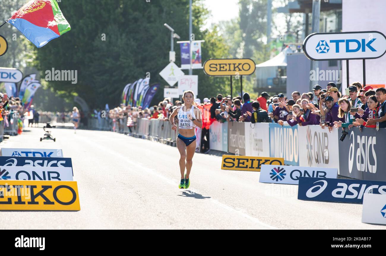 Emma Bates of the USA competing in the women’s marathon at the World ...