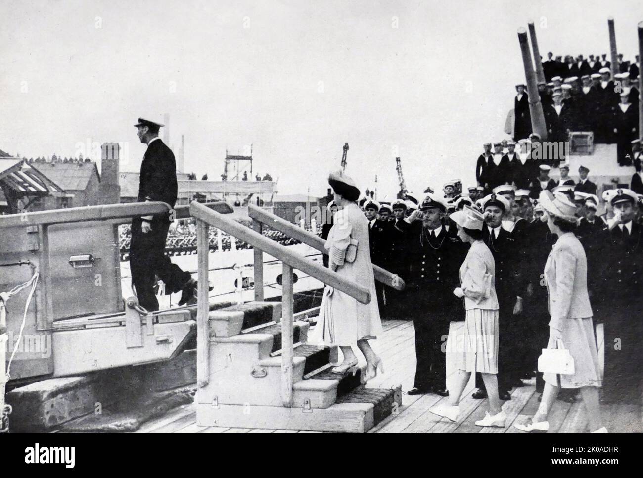 King George VI, Queen Elizabeth, Princess Margaret and Princess ...