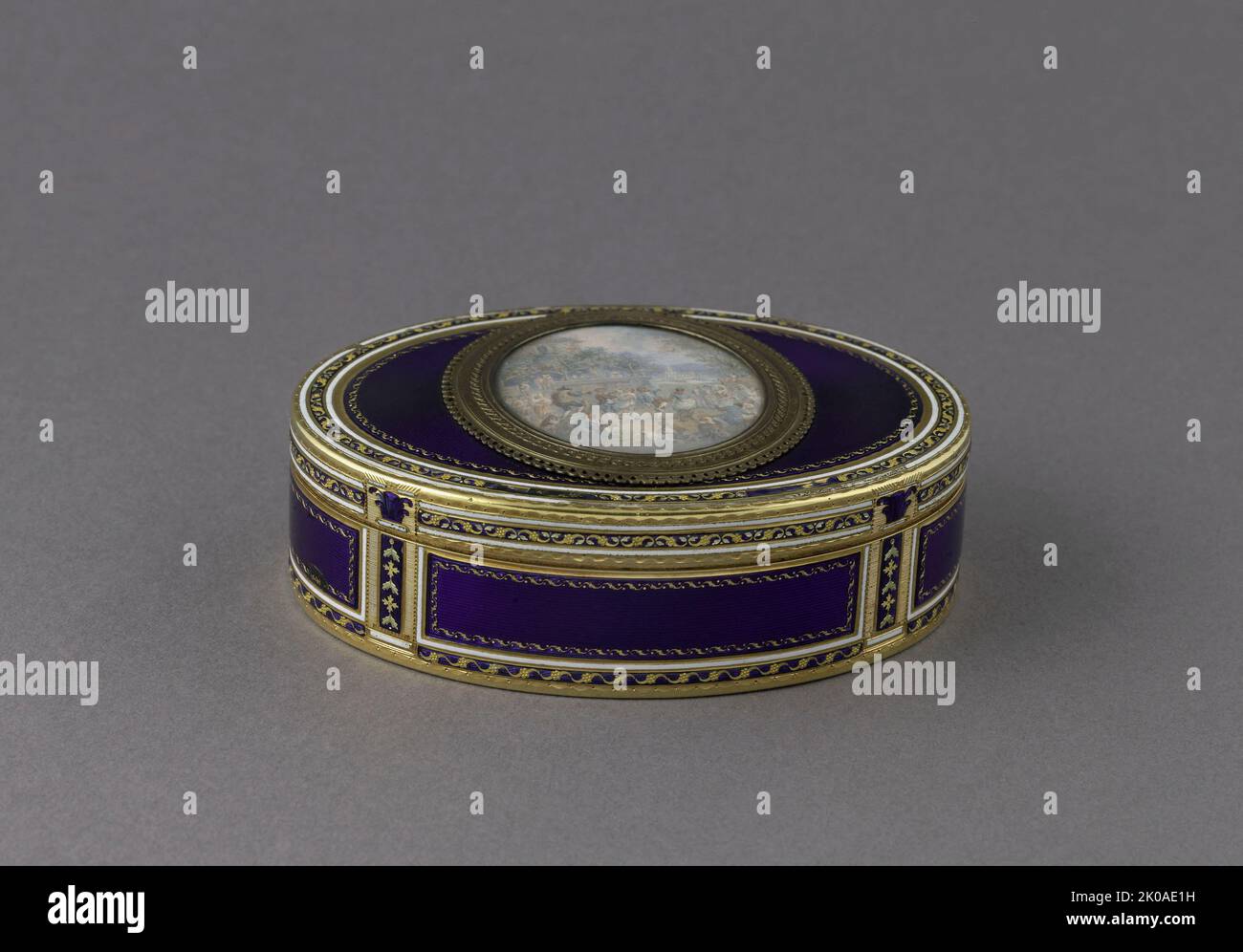 Snuff box, c1780 Stock Photo - Alamy