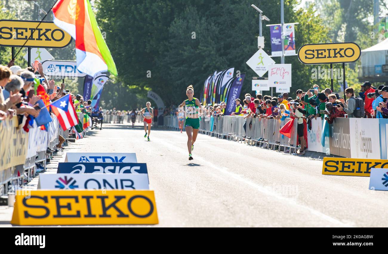 Sarah Klein of Australia competing in the women’s marathon at the World ...