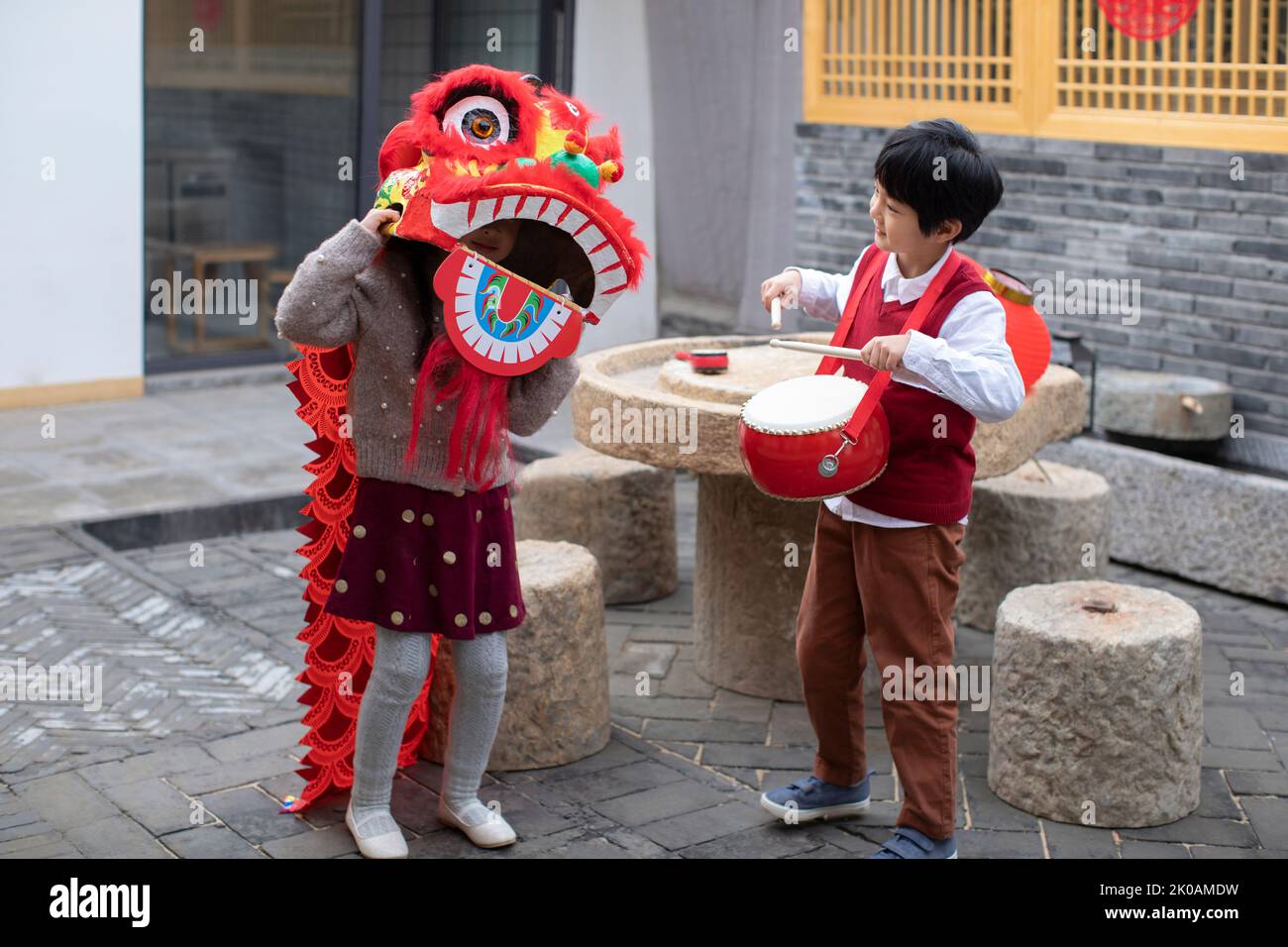 Chinese traditional lion dancing Stock Photo - Alamy