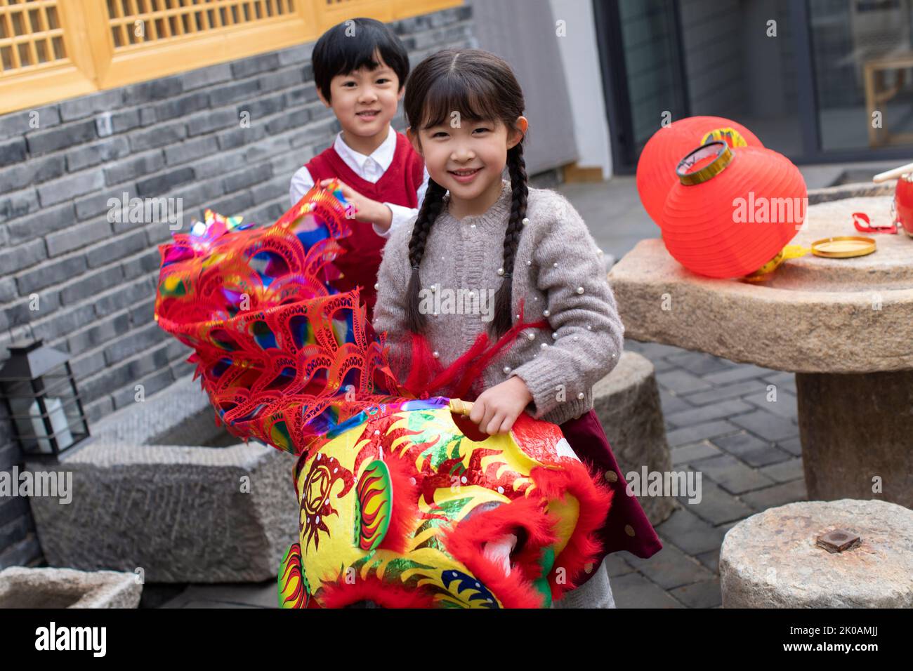 Chinese traditional lion dancing Stock Photo - Alamy