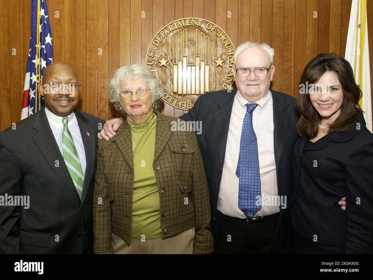Secretary Alphonso Jackson with Julia Thornton Family Members ...