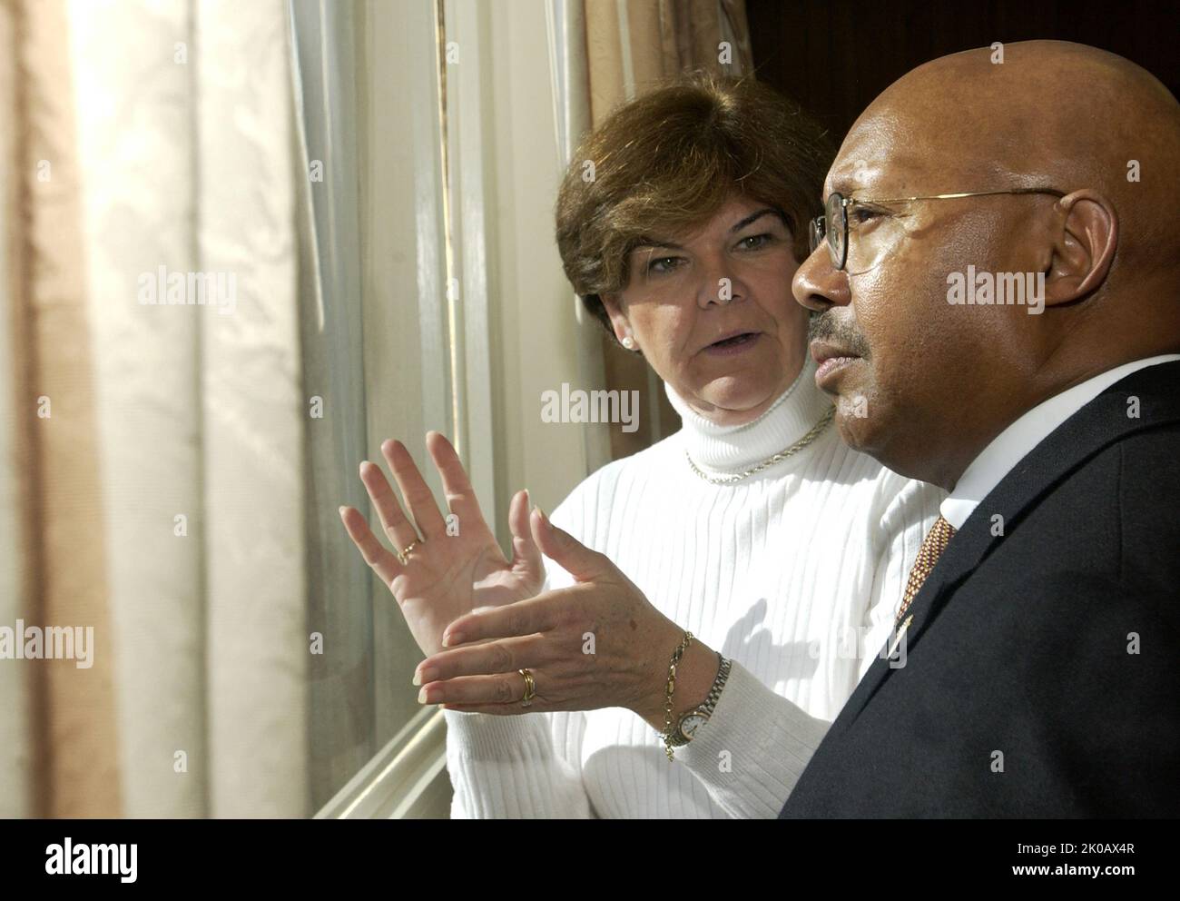 Secretary Alphonso Jackson with ABC's Ann Compton - Secretary Alphonso ...