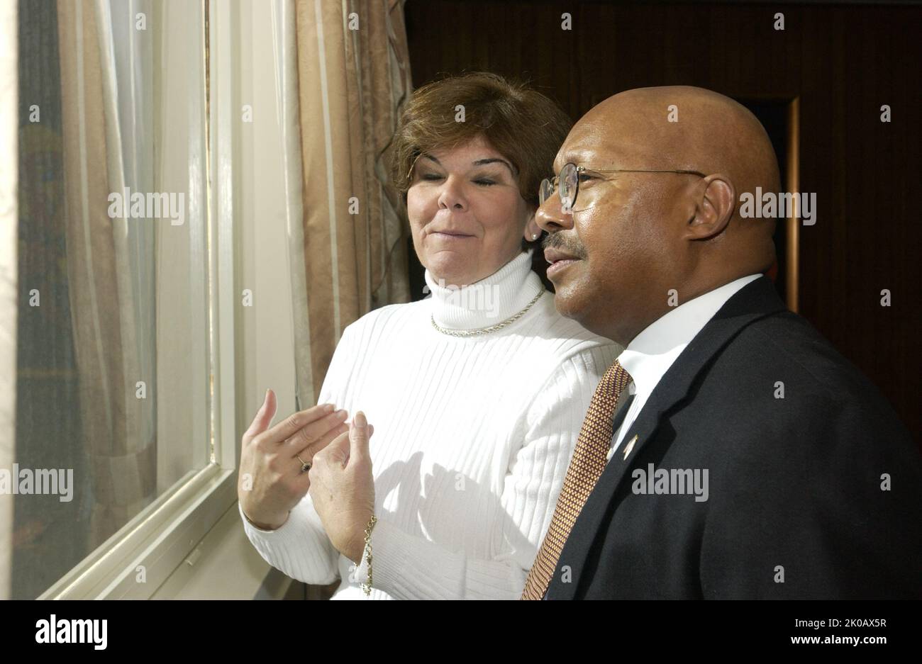 Secretary Alphonso Jackson with ABC's Ann Compton - Secretary Alphonso ...