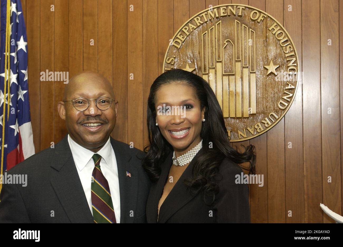 Secretary Alphonso Jackson with Fox News Channel's Angela McGlowan ...