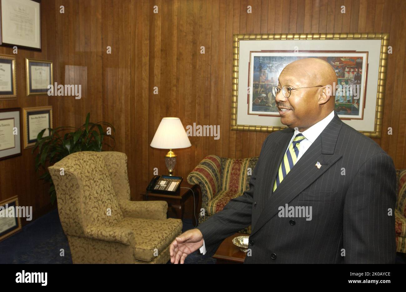 Secretary Alphonso Jackson Preparing for Meeting - Secretary Alphonso ...