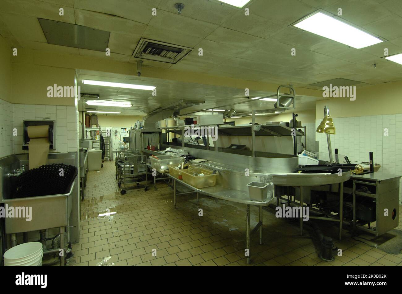 Cafeteria: Pre-Renovation - HUD cafeteria areas: pre-renovation project ...