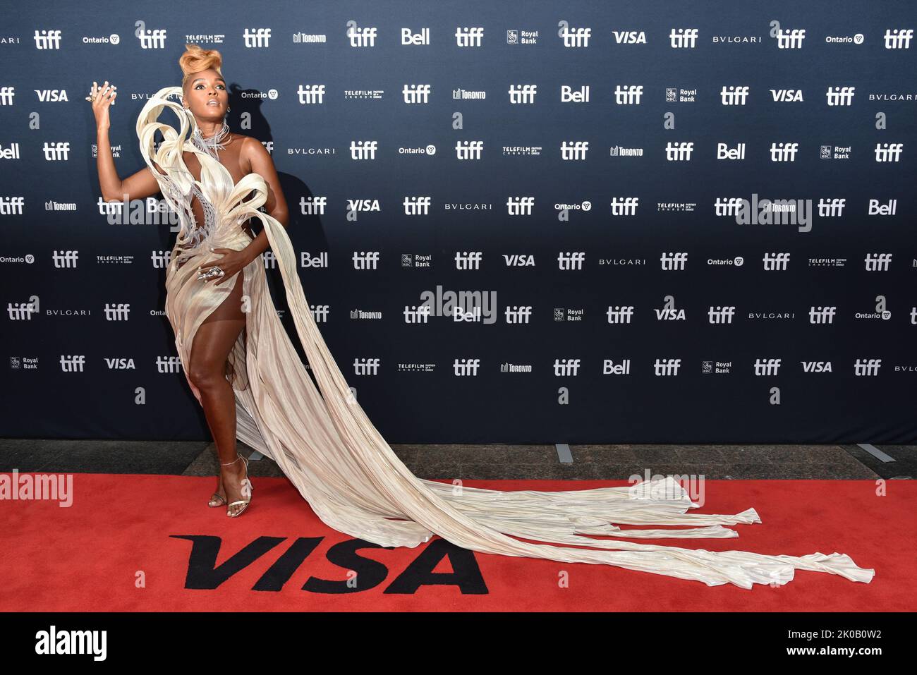 Janelle Monae arrives at the premiere of Glass Onion: A Knives Out ...