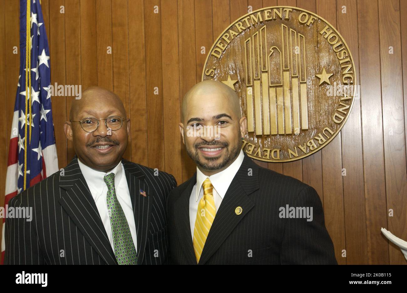 Secretary Alphonso Jackson with Darryl Bell - Secretary Alphonso ...